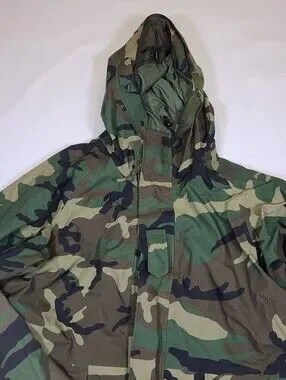 U.S. Army | Jackets & Coats | E Vintage 9s Us Army Ecwcs Gore Tex Rain ...